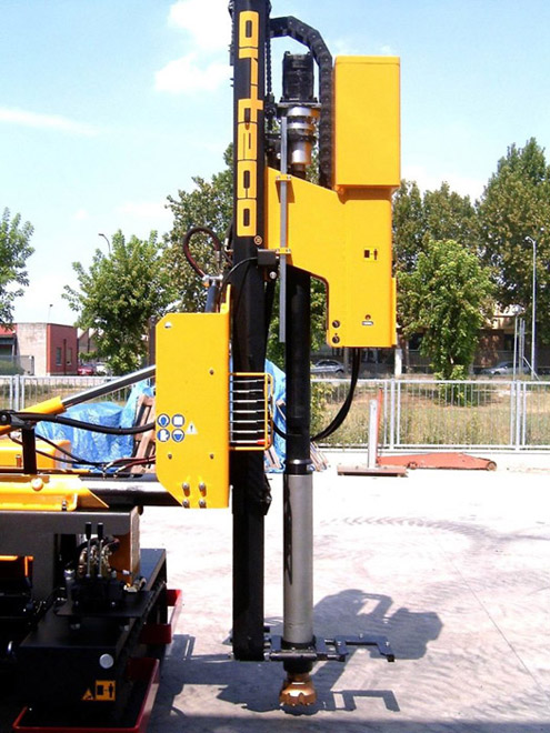 Orteco - Hydraulic pile drivers for safety barriers, solar plants ...
