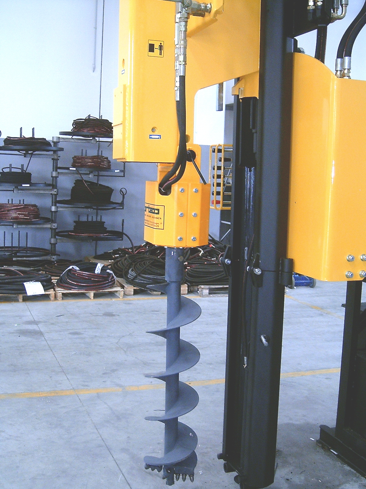 Orteco - Hydraulic pile drivers for safety barriers, solar plants ...