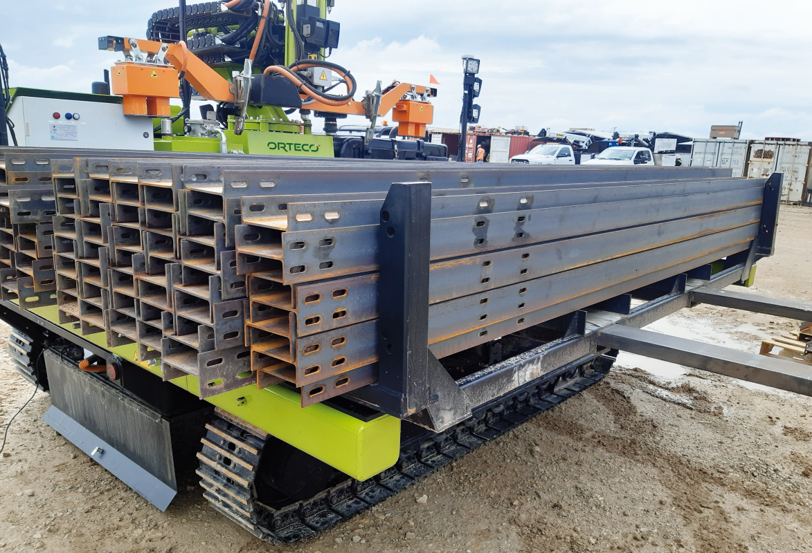 Orteco - Hydraulic pile drivers for safety barriers, solar plants ...